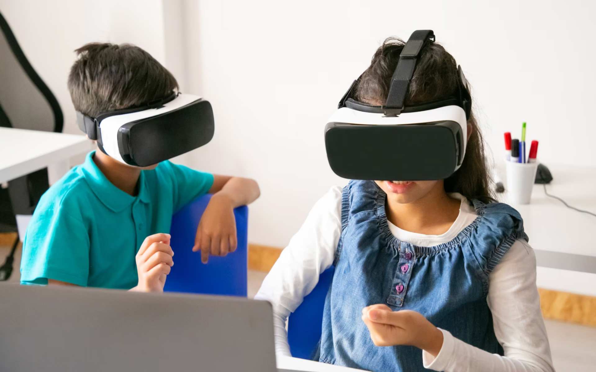 Yarının Yetenekleri: Çocuklarımıza AR ve VR ile Dijital Beceriler ...